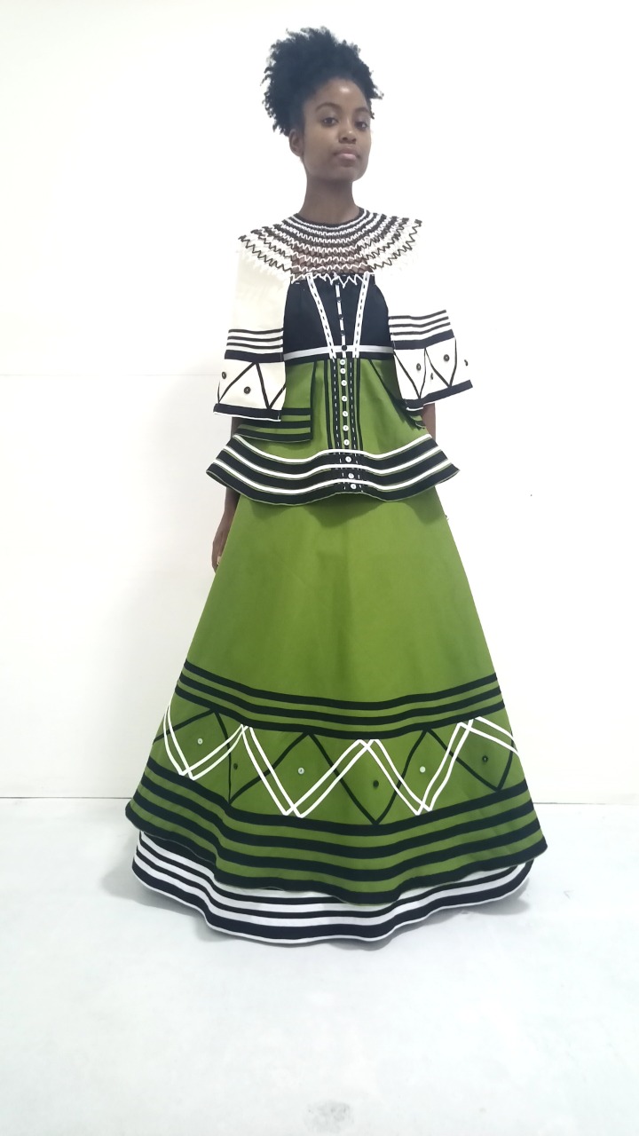 Umbhaco – Traditional Xhosa Attire | African Clothing