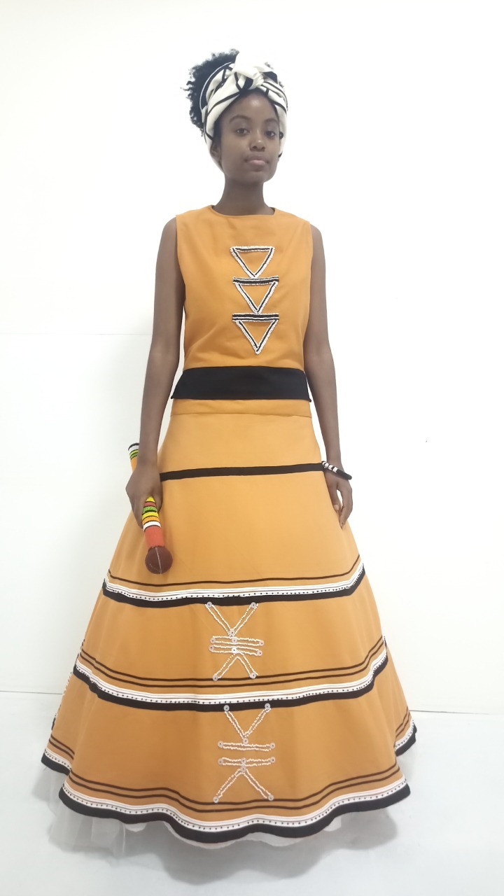 Umbhaco – Traditional Xhosa Attire | African Clothing