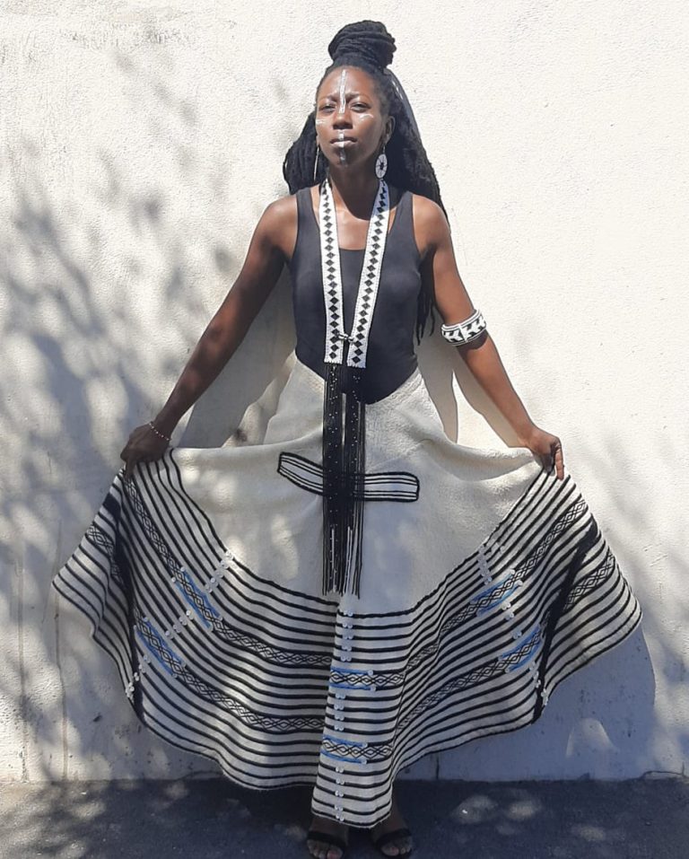 Umbhaco – Traditional Xhosa Attire | African Clothing