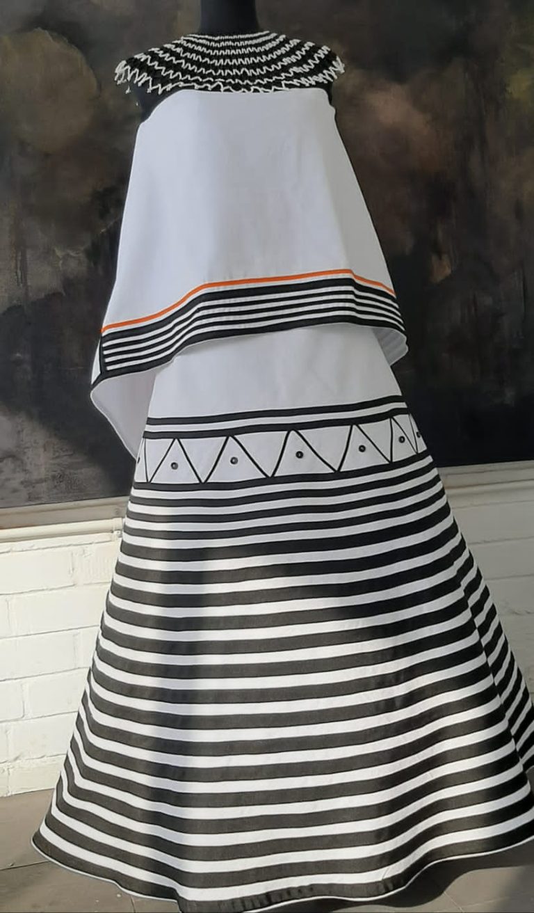 Umbhaco – Traditional Xhosa Attire | African Clothing