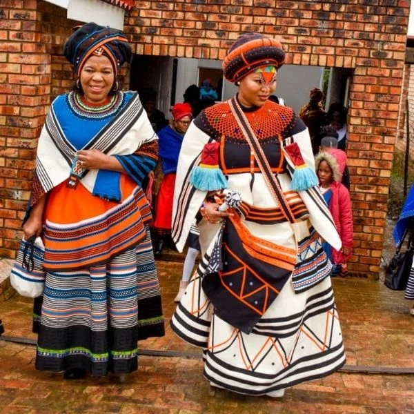 Umbhaco Xhosa Attire | Order Worldwide